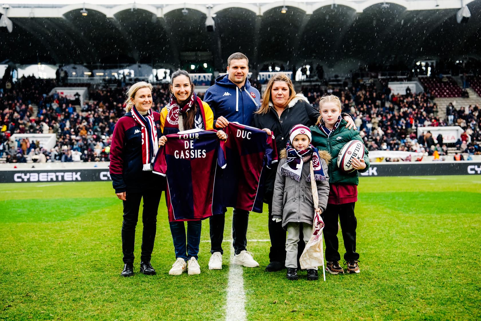 Mise en lumière de la Tour de Gassies pour UBB - Stade Français - Coeur ...