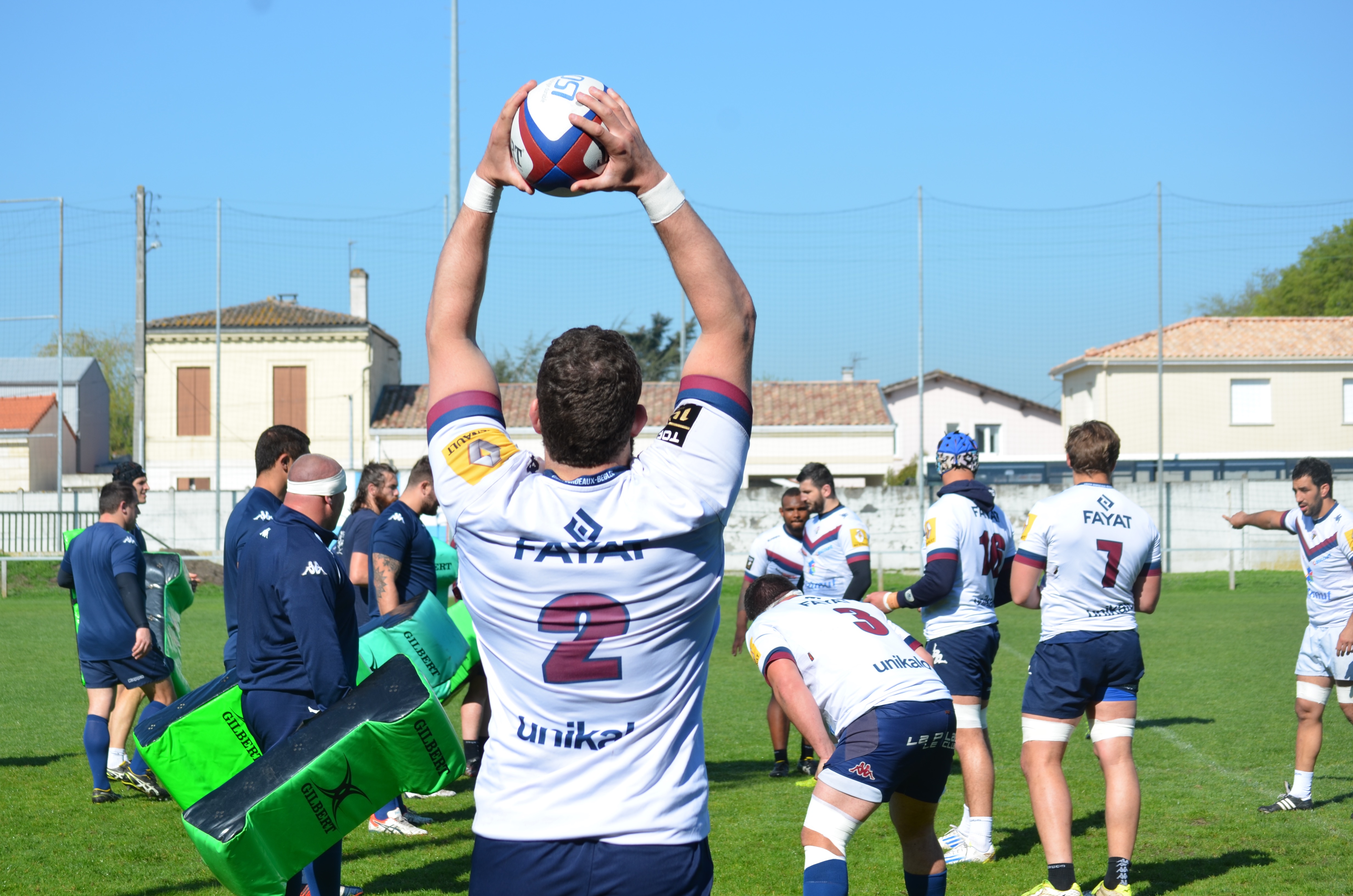 Entraînement du jour à Moga - Actualités - Union Bordeaux Bègles (UBB ...