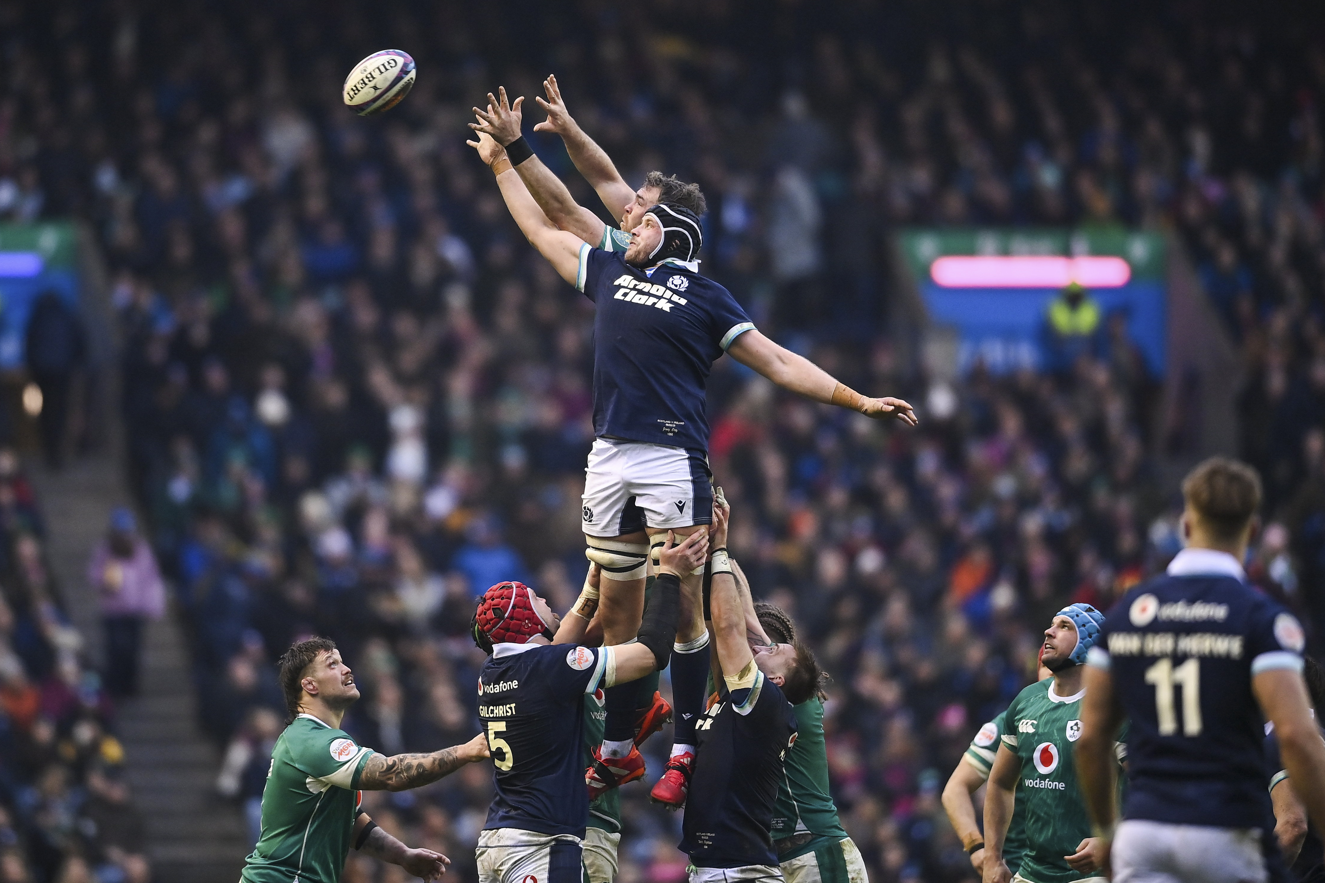6 Nations : Jonny Gray de nouveau titulaire avec l'Ecosse - Actualités ...
